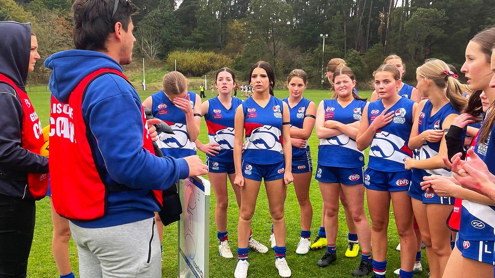 Local clubs and umpires receive $250K for junior girls uniforms - Play AFL