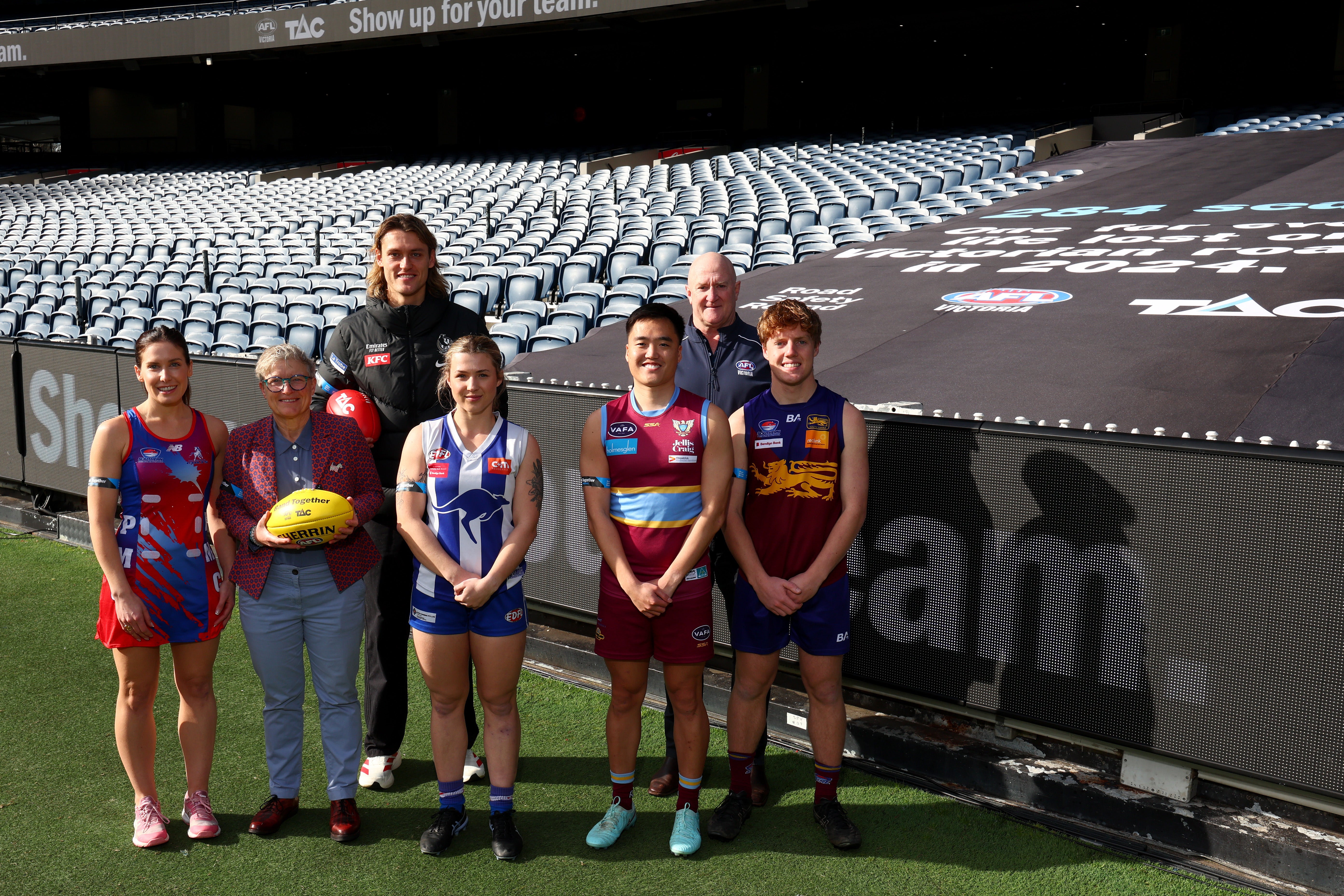 Footballers and netballers to honour lives lost on our roads - Play AFL