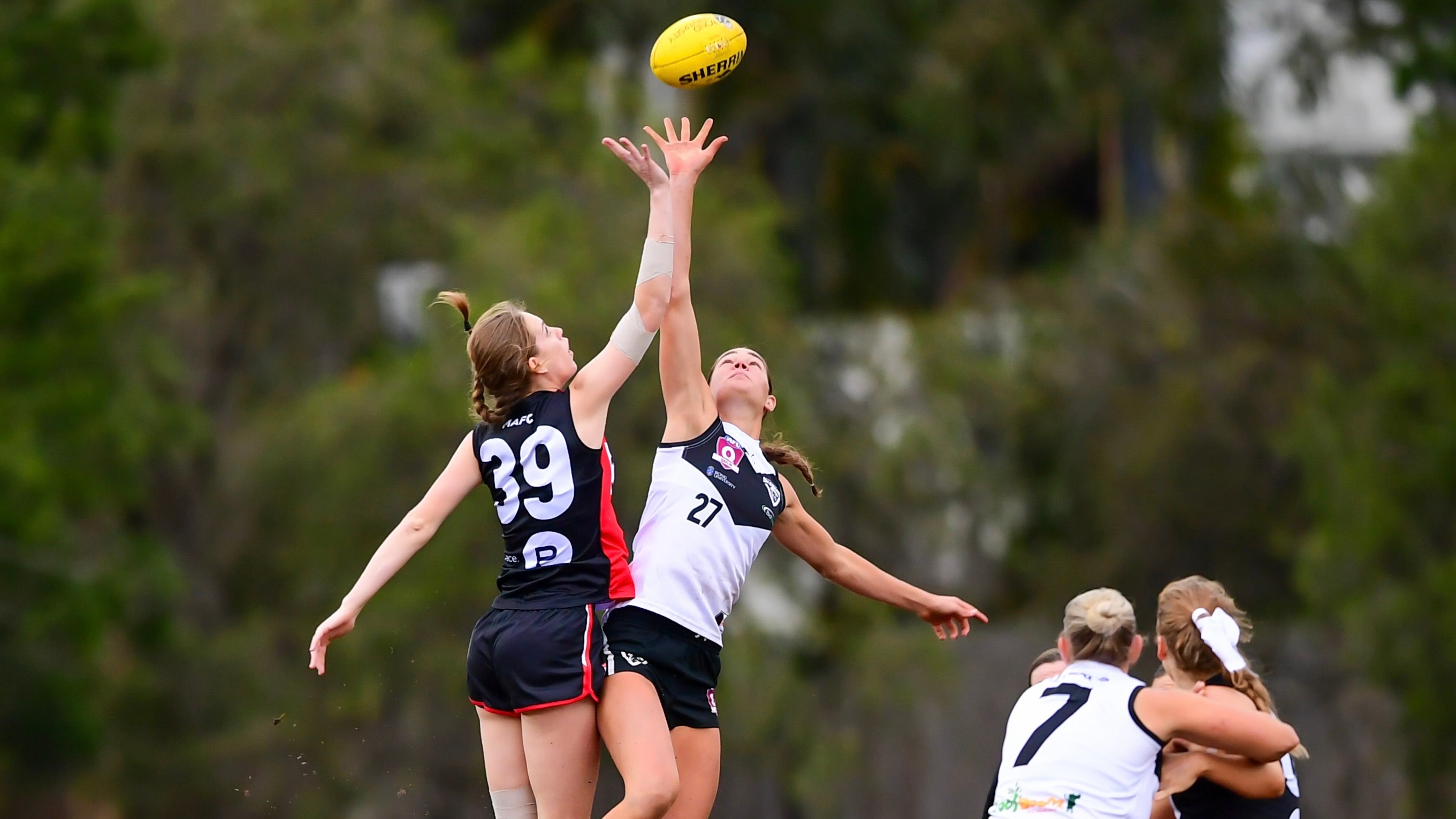 SHARKS FINISH REGULAR SEASON ON TOP AS FINALS SPOTS SETTLED - Play AFL